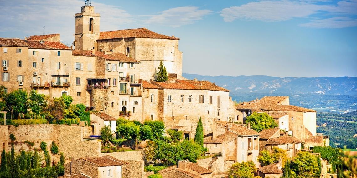 Road trip dans le Lubéron : étapes à ne pas manquer - SIXT